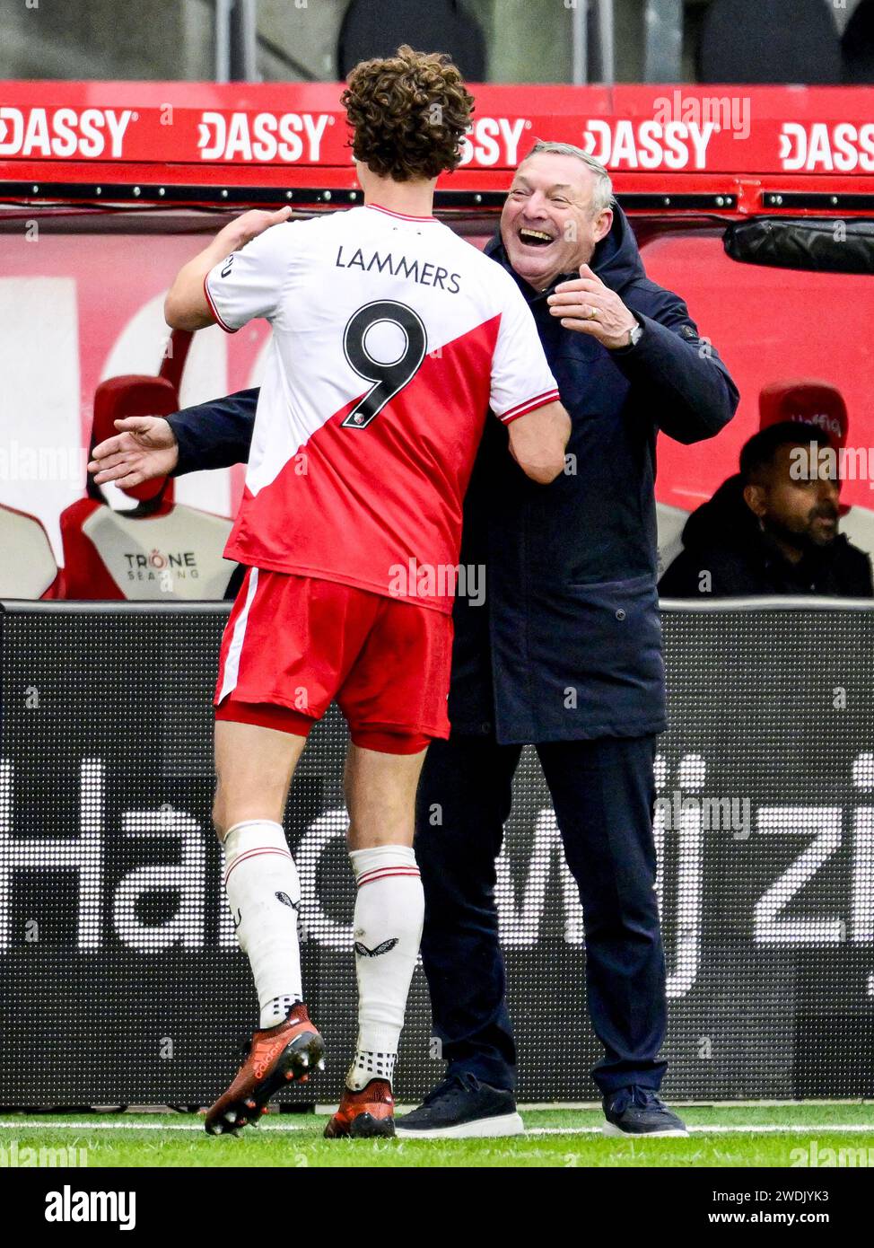 UTRECHT - (l-r) Sam Lammers of FC Utrecht, FC Utrecht coach Ron Jans ...