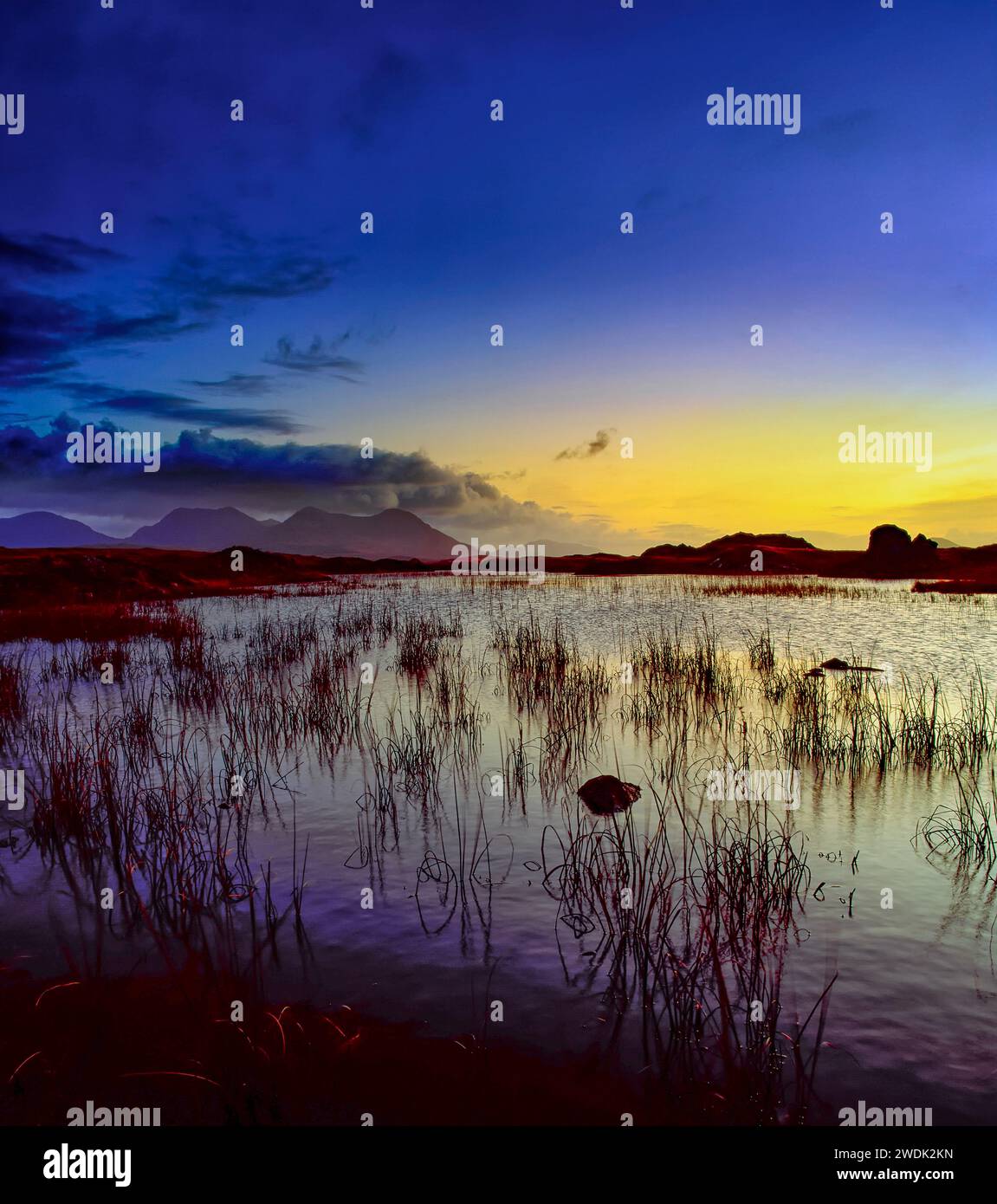 The 12 bens roundstone hi-res stock photography and images - Alamy