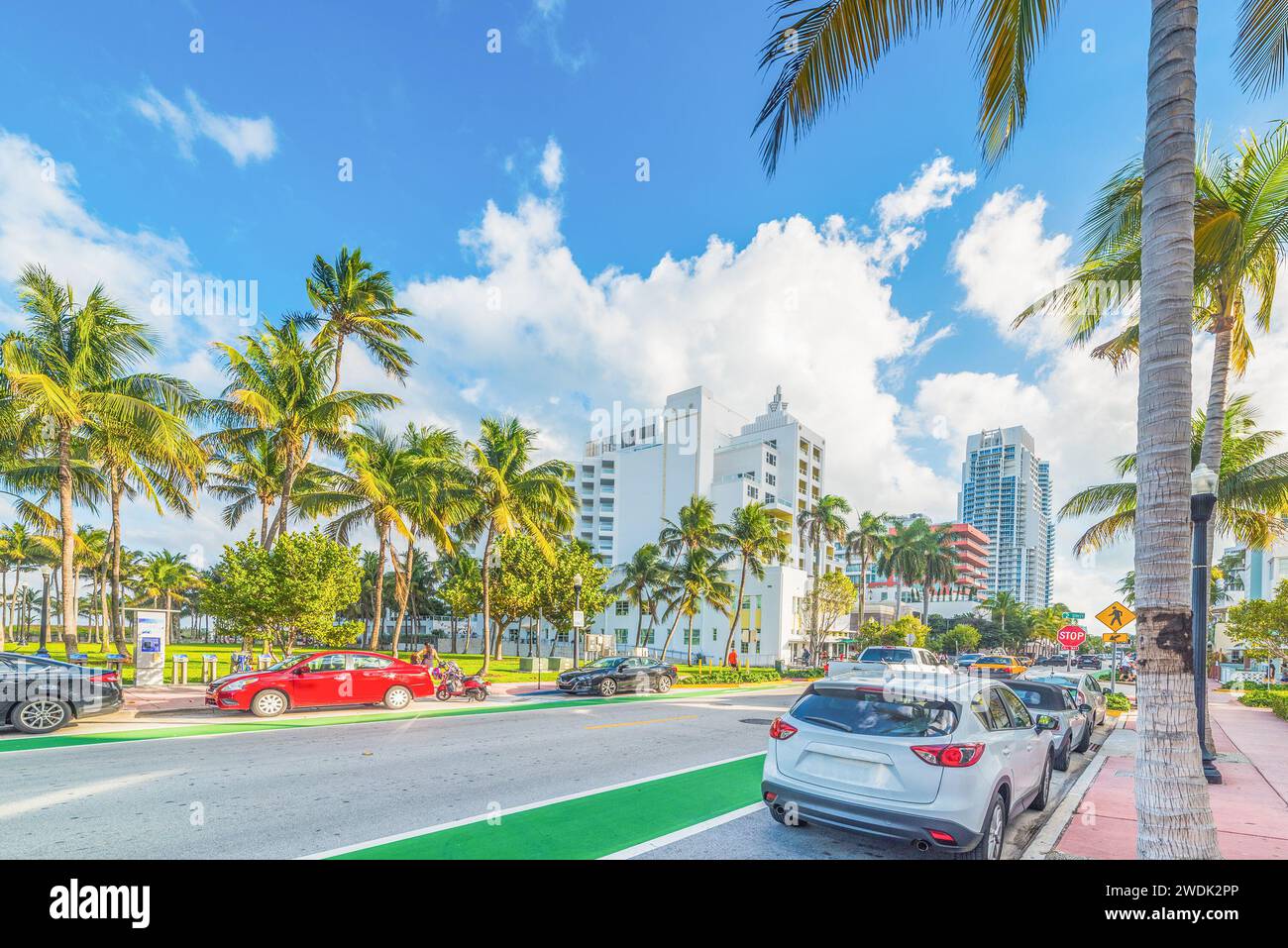 Miami beach scene collins hi-res stock photography and images - Alamy