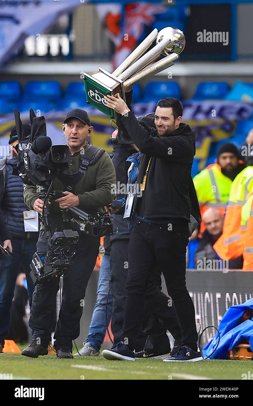 Pdc darts world championship trophy hi-res stock photography and images ...