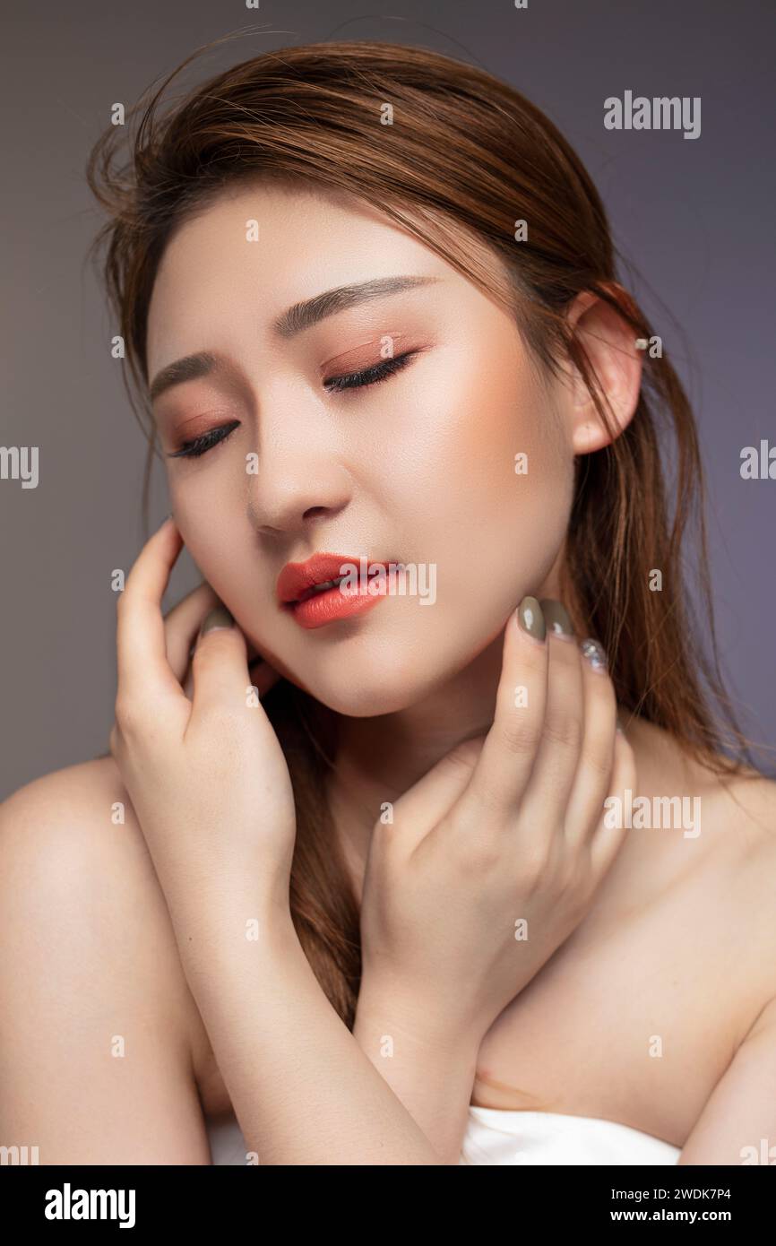 Beautiful Asian women's faces, faces for makeup, face cosmetics advertising, hi res Stock Photo ...