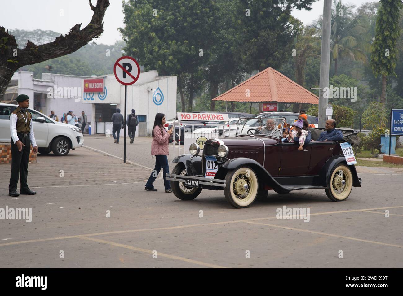 Kolkata, West Bengal, India. 21st Jan, 2024. In a dazzling display of ...