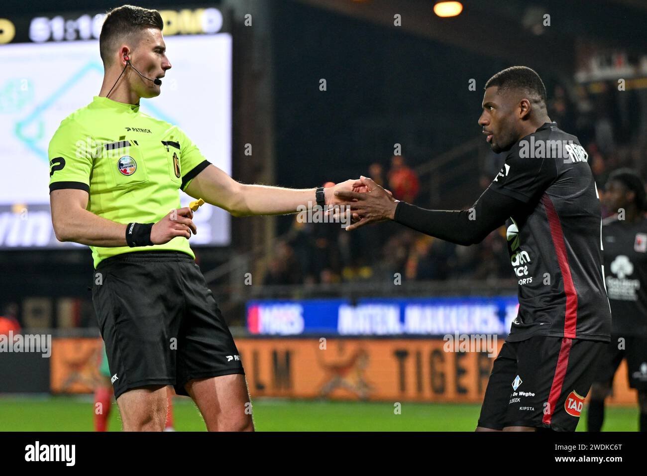 Oostende, Belgium. 17th Jan, 2024. referee Wesli De Cremer and Felipe ...
