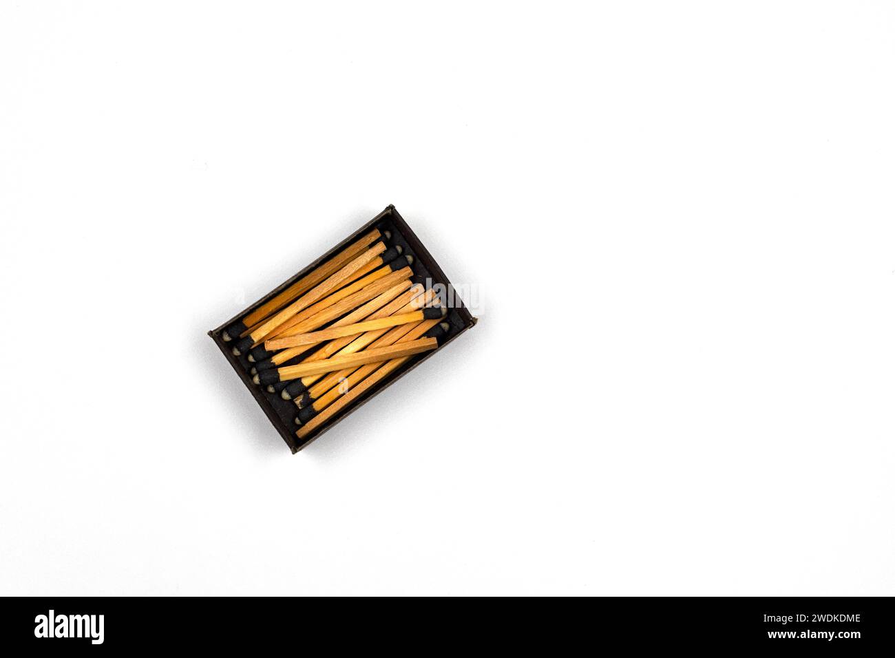 Match box full of match sticks Stock Photo - Alamy