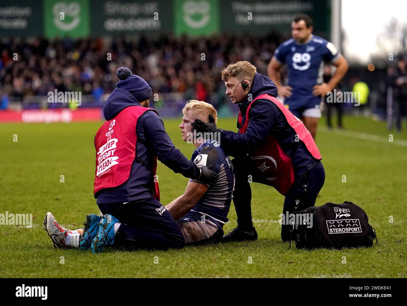 Sale Sharks' Arron Reed requires medical attention before leaving the ...