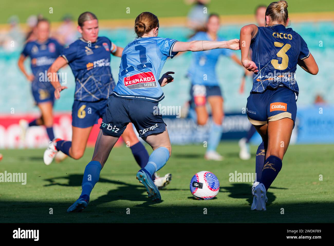 Sydney, Australia. 21st Jan, 2024. Cortnee Vine of Sydney competes for ...