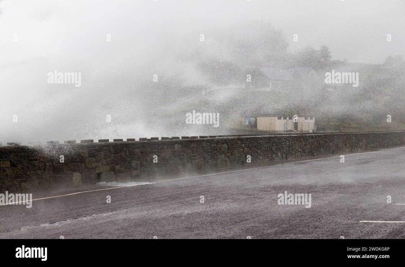 Tragumna, West Cork, Ireland. Sunday 20th January 2024. Storm Isha ...