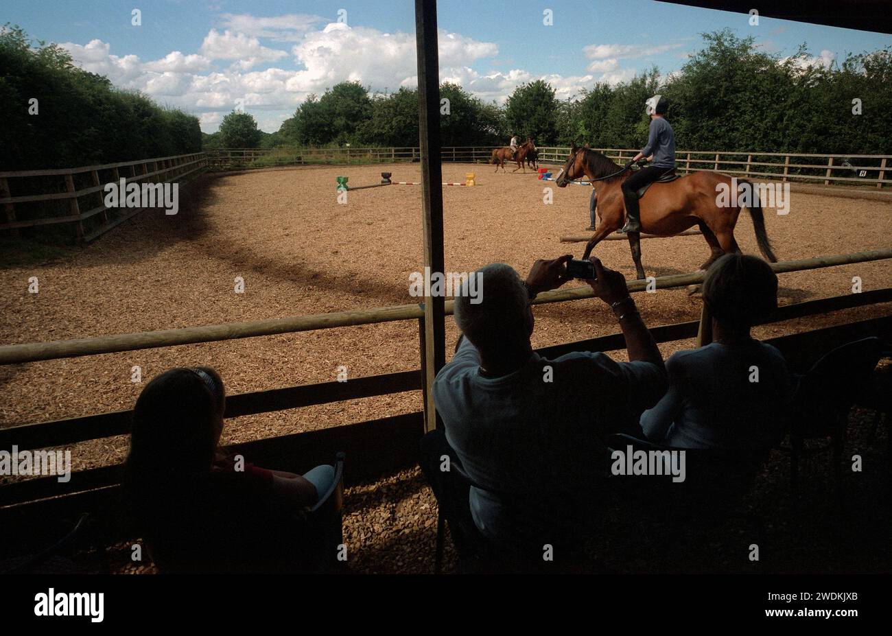 Fivearred wooden gate hi-res stock photography and images - Alamy