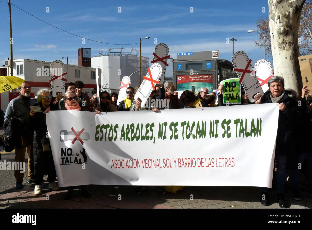 Infanta isabel street hi-res stock photography and images - Alamy