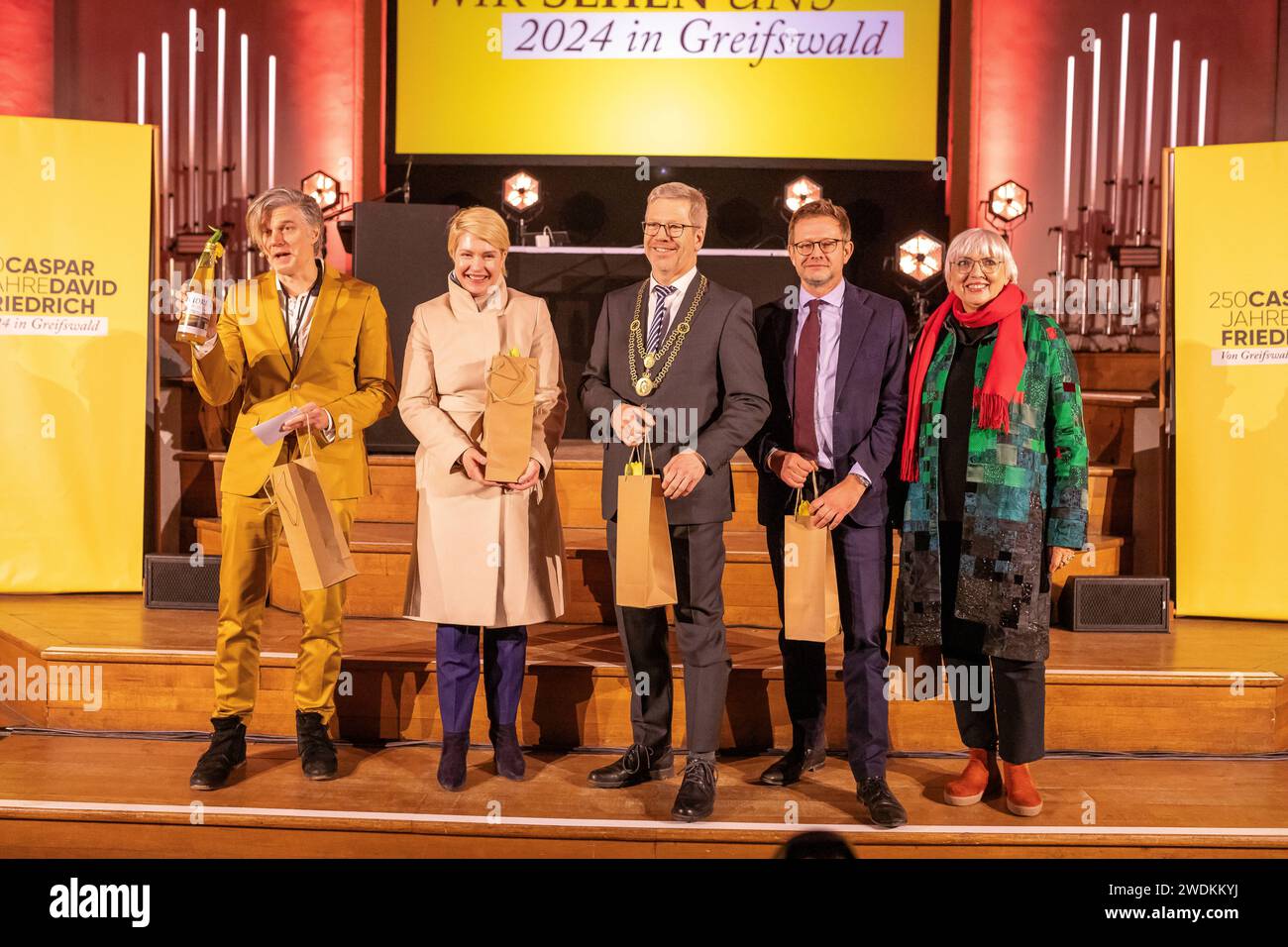 v.l.n.r.: Andre Hatting, Manuela Schwesig, Stefan Fassbinder, Florian ...