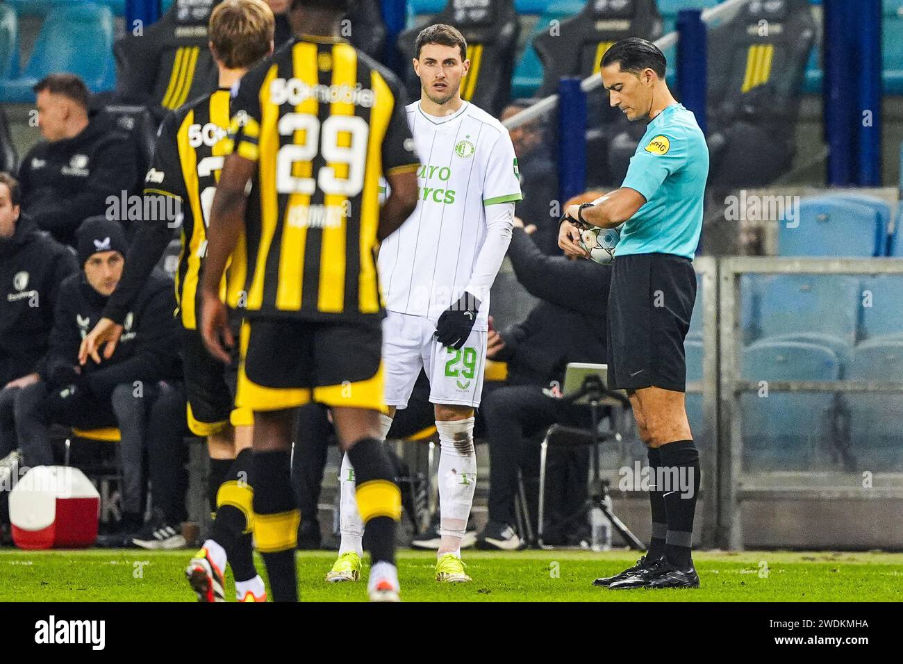 Arnhem, The Netherlands. 21st Jan, 2024. Arnhem - Referee Serdar ...