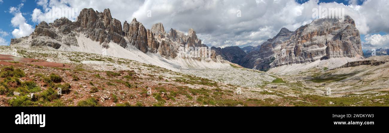 Valley Val Travenanzes and rock face in Tofane gruppe, Mount Tofana de ...