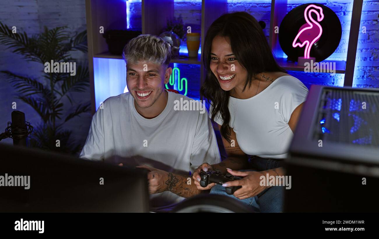 Gaming bond hi-res stock photography and images - Alamy