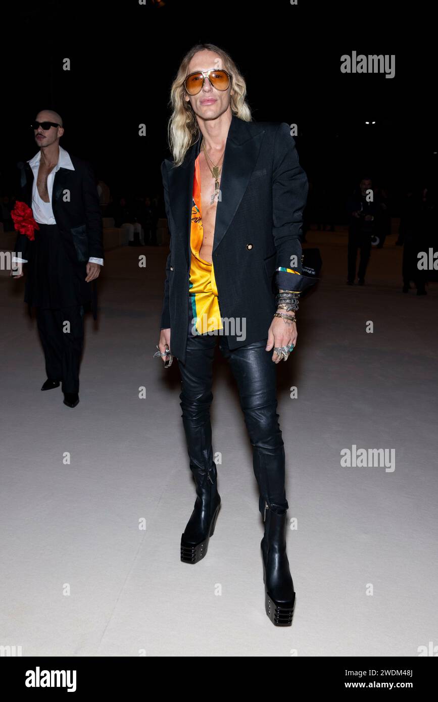 Paris, Frankreich. 20th Jan, 2024. Tyrone Dylan attends BALMAIN Homme ...