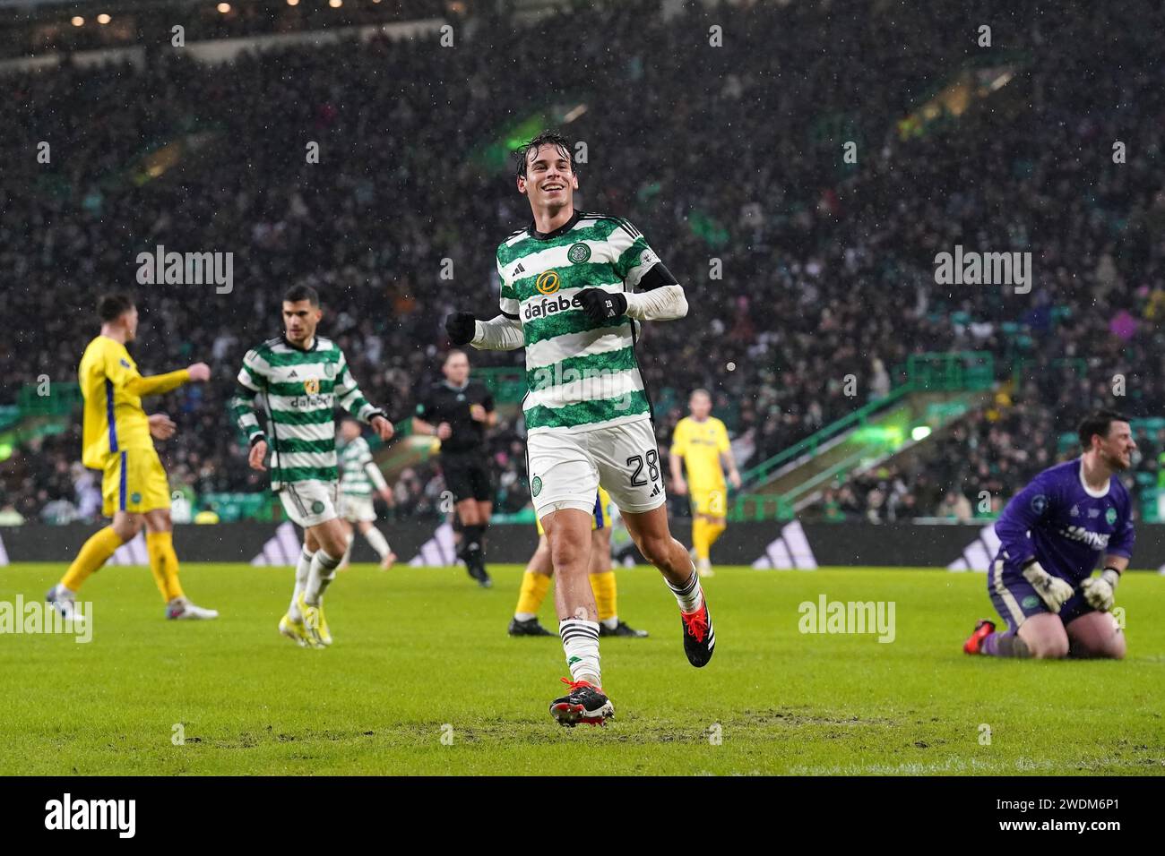 Celtic's Paulo Bernardo celebrates scoring the opening goal of the game ...
