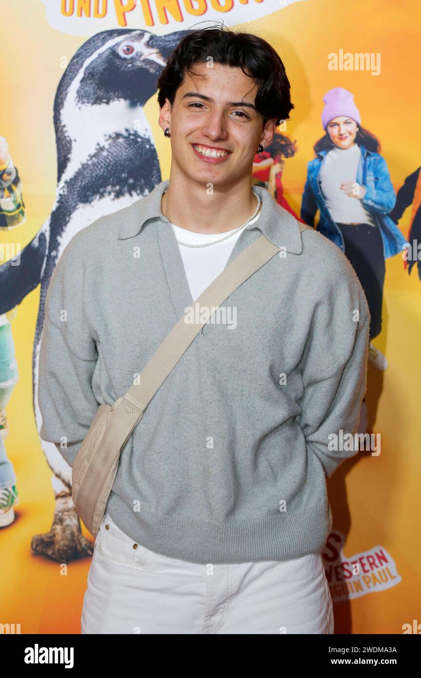 Giovanni Francesco bei der Premiere des Kinofilms Die Chaosschwestern ...