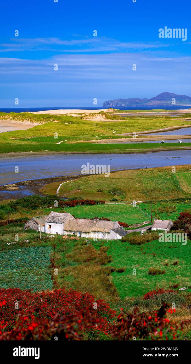 Thatched Cottages at Ballyness Bay, Falcarragh, County Donegal, Ireland ...