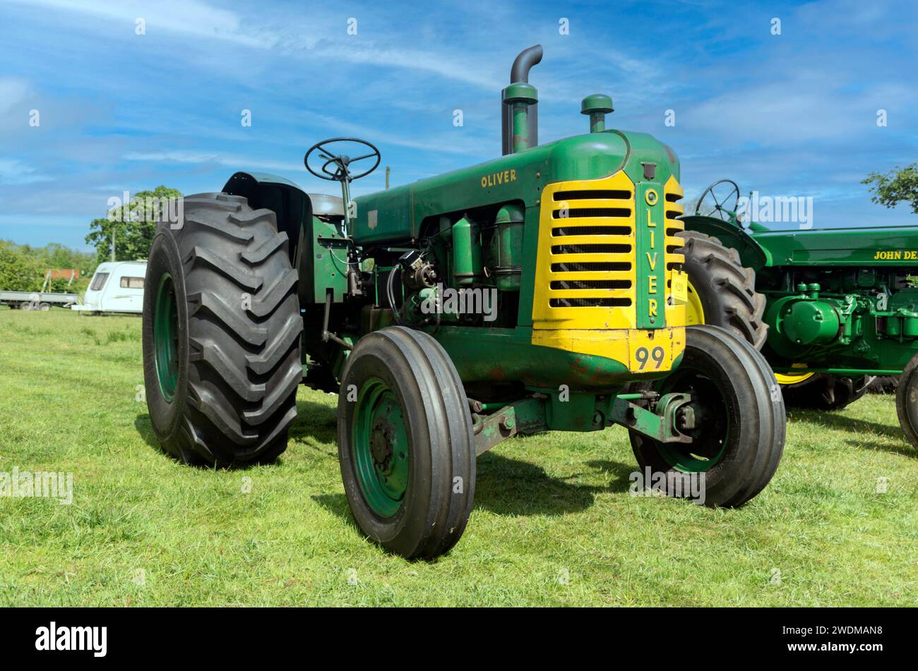 Oliver 99 tractor. Chipping Steam Fair 2018 Stock Photo - Alamy