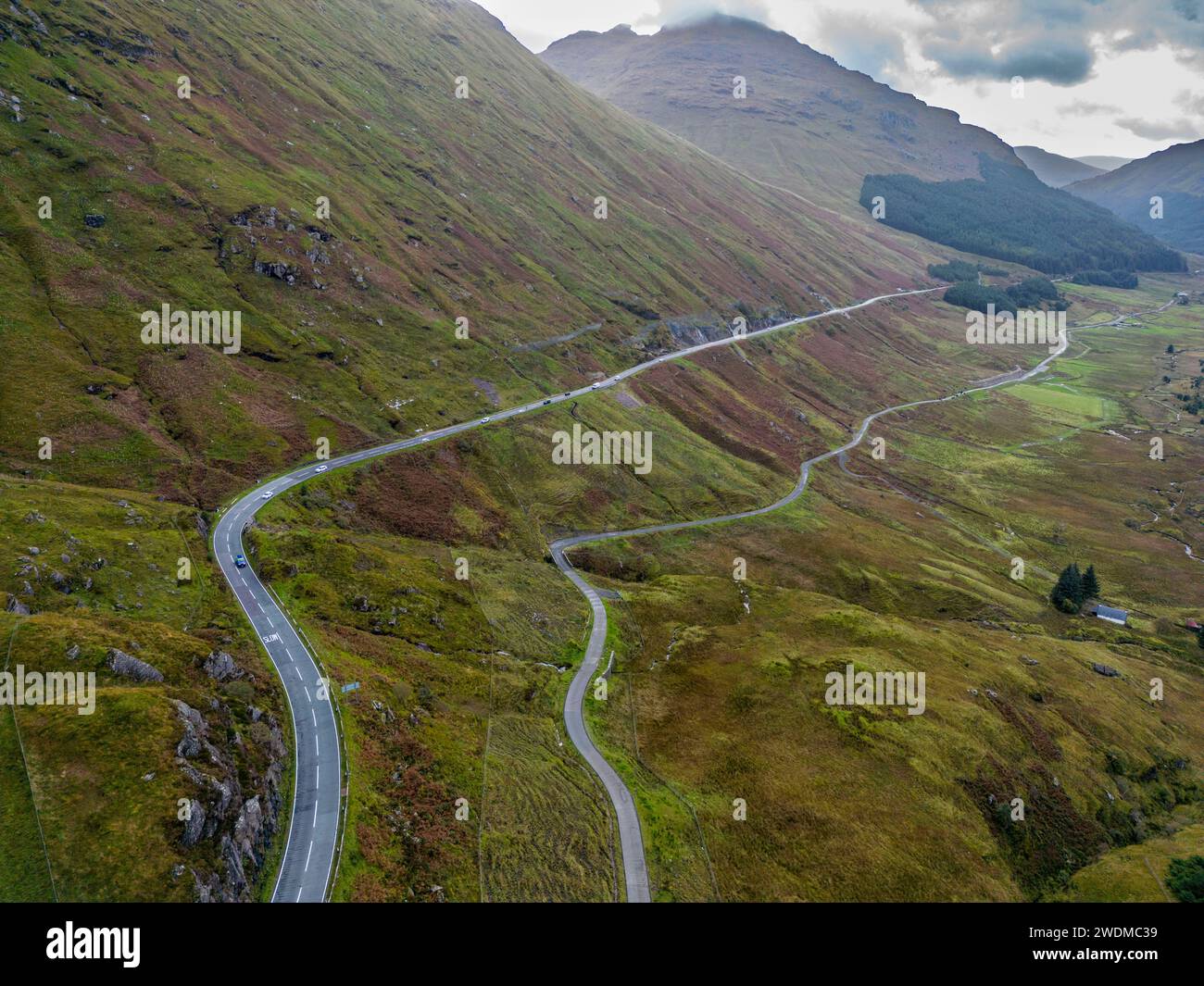Landslide aerial rockslide hi-res stock photography and images - Alamy