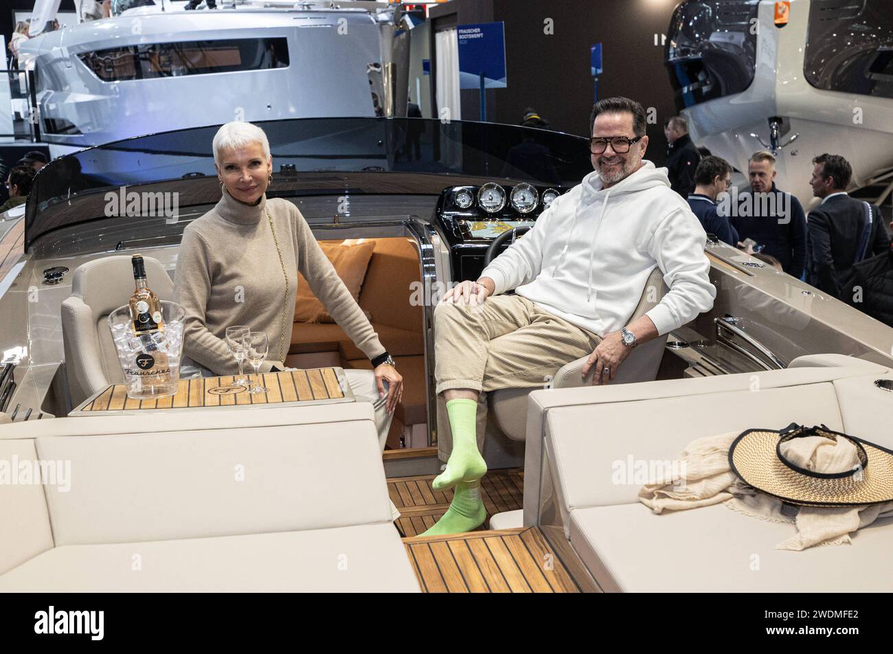 21.01.2024. Düsseldorf. Britt und Alex Jolig auf der boot 2024 ... 21.01.2024. Düsseldorf. Britt und Alex Jolig auf der boot 2024 ...