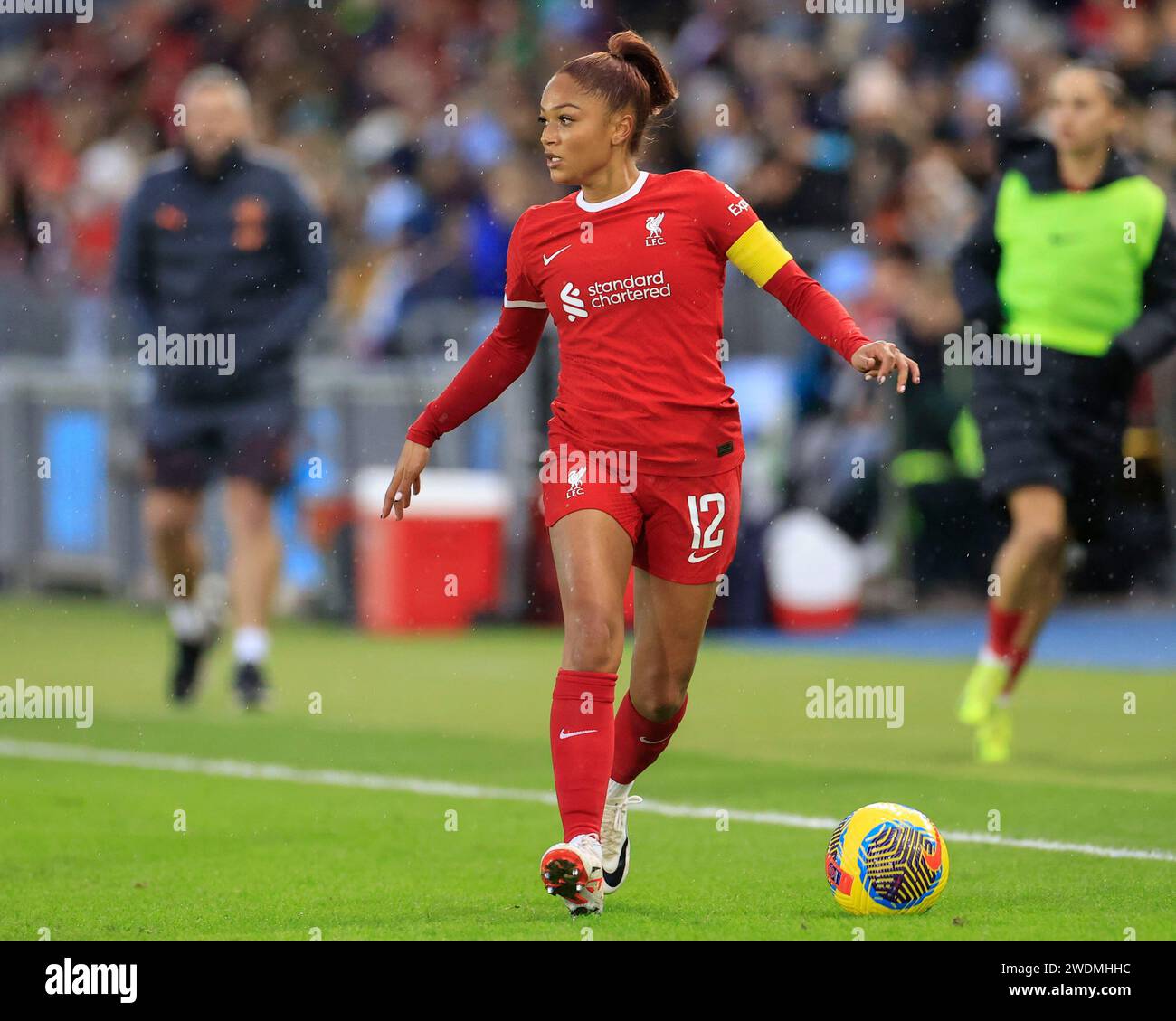 Taylor Hinds of Liverpool controls the ball during the The FA Women's ...