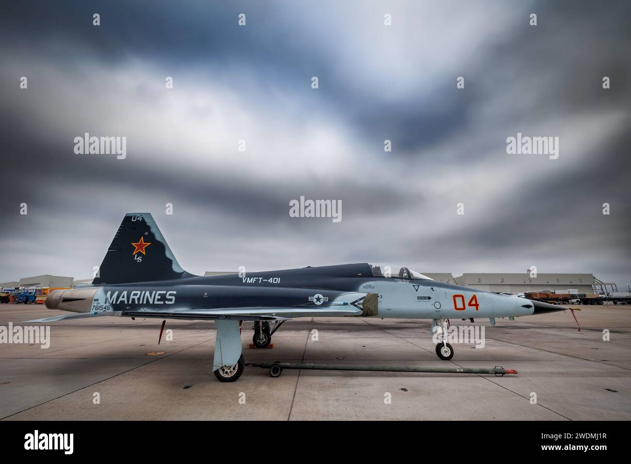 Tigershark hi-res stock photography and images - Alamy