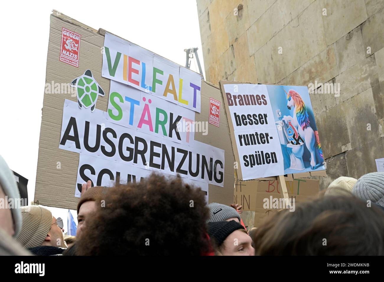 Sonntag, 21. Januar 2024, Demo gegen rechts, Demonstration in München ...