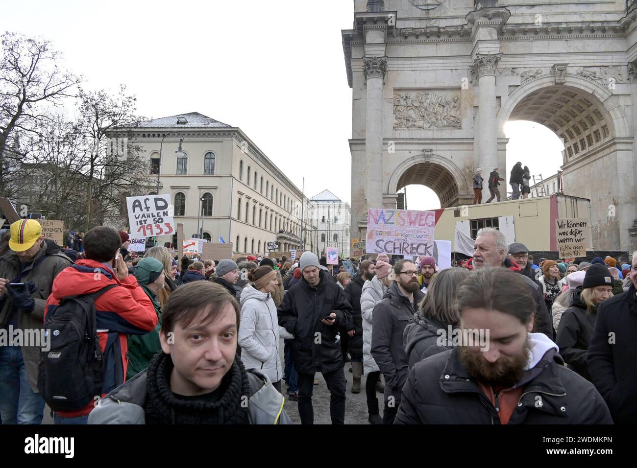 Sonntag, 21. Januar 2024, Demo gegen rechts, Demonstration in München ...