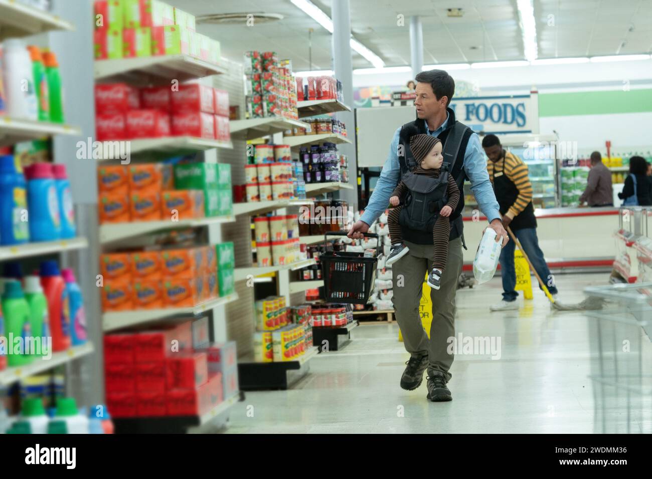 MARK WAHLBERG in THE FAMILY PLAN (2023), directed by SIMON CELLAN JONES ...