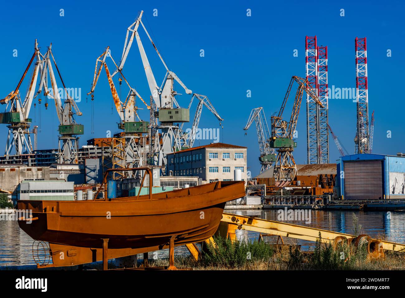 Cranes in the port of Pula in Croatia, construction and repair of ships ...
