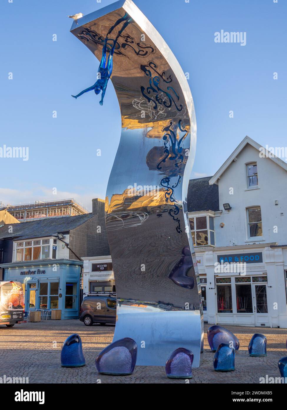 09.01.2024 Blackpool, Lancashire, UK. The Wave sculpture was created by ...