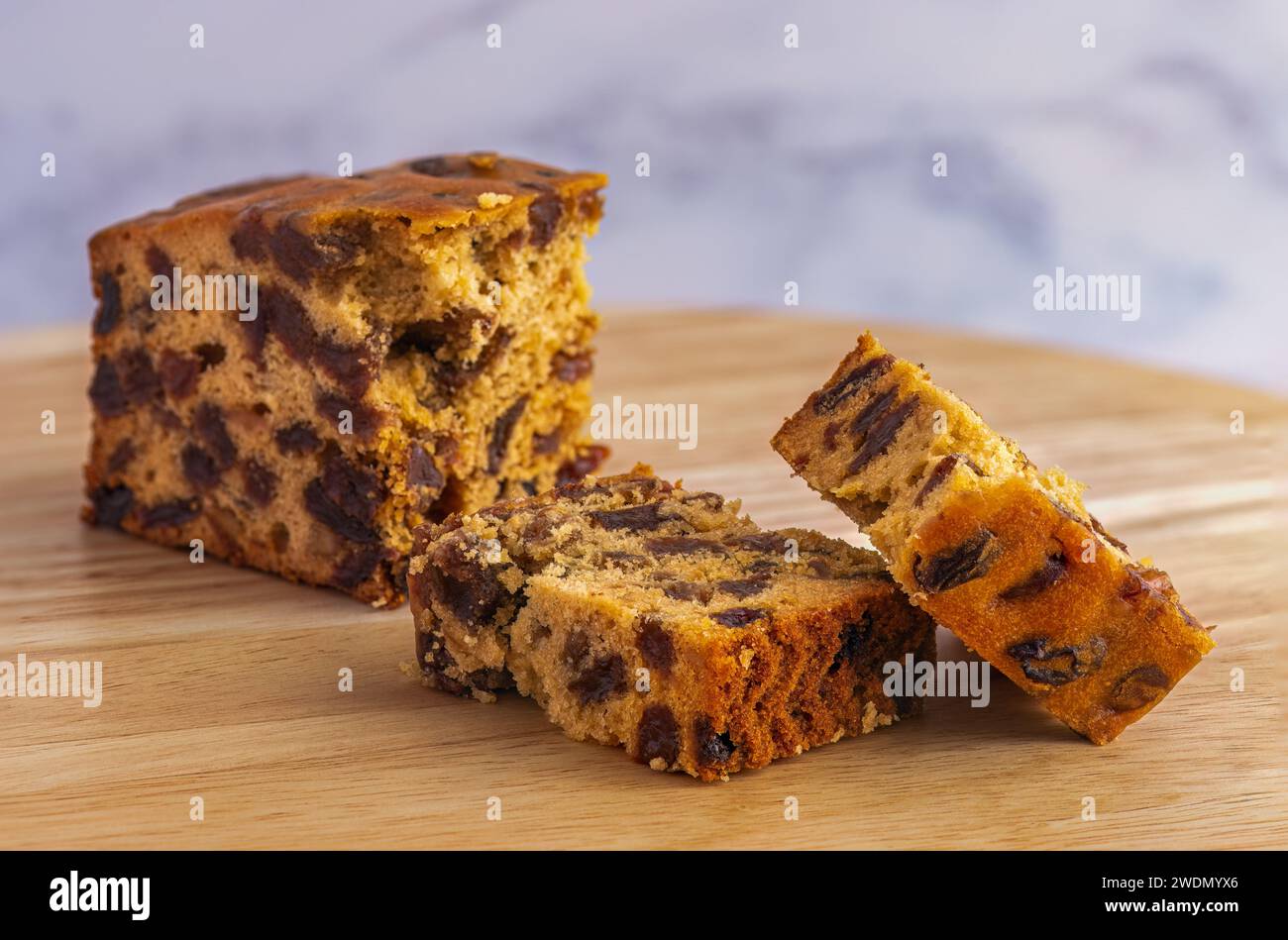 Cup saucer tea cake slice hi-res stock photography and images - Alamy