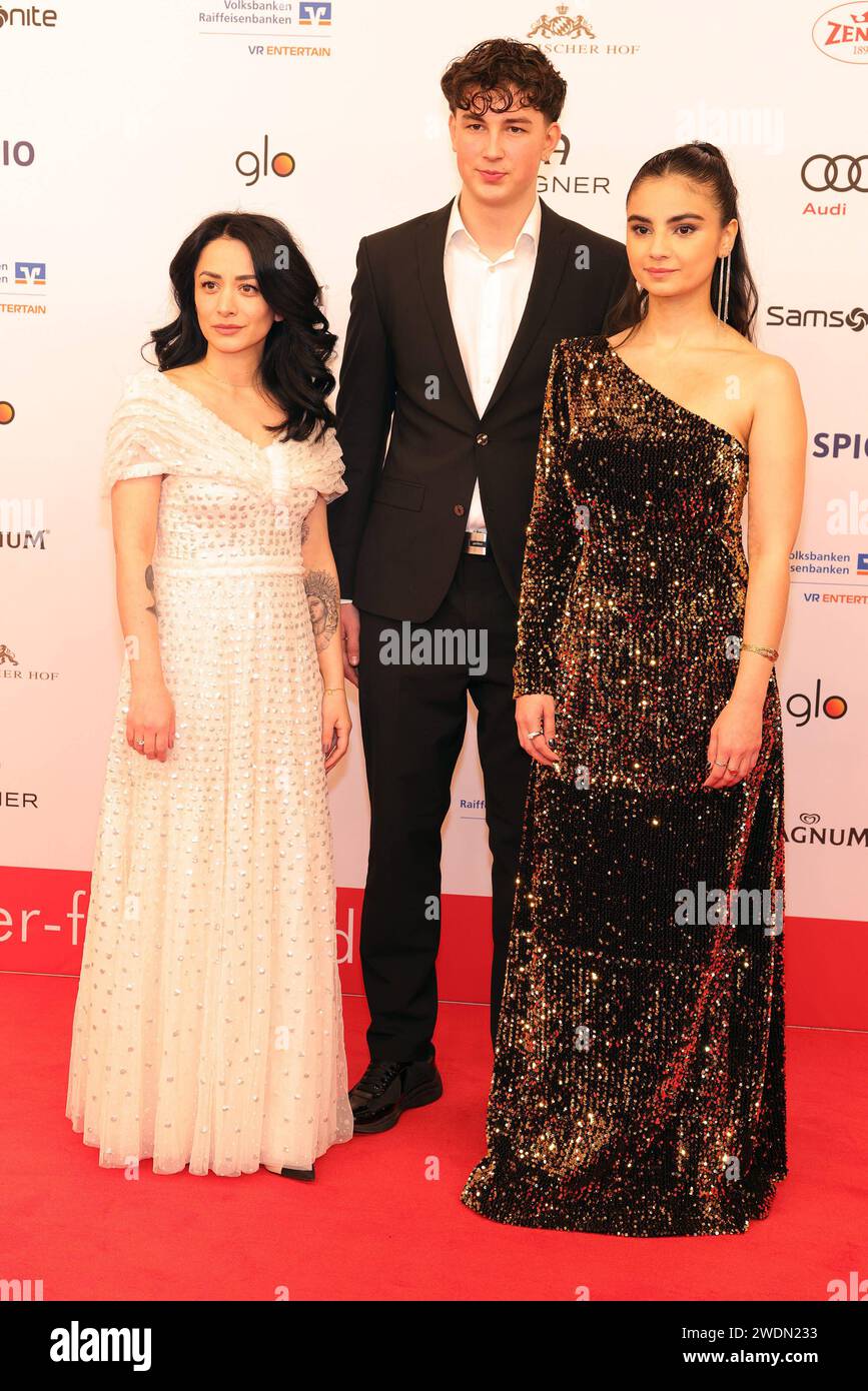Deutscher Filmball 2024 Milena Aboyan, Levy Rico Arcos und Bayan Layla ...