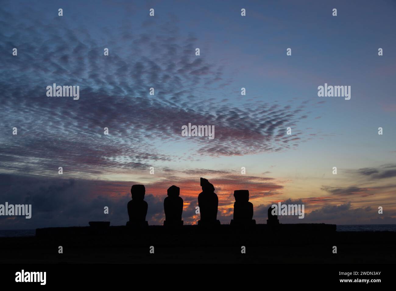 Esculturas de colores hi-res stock photography and images - Alamy