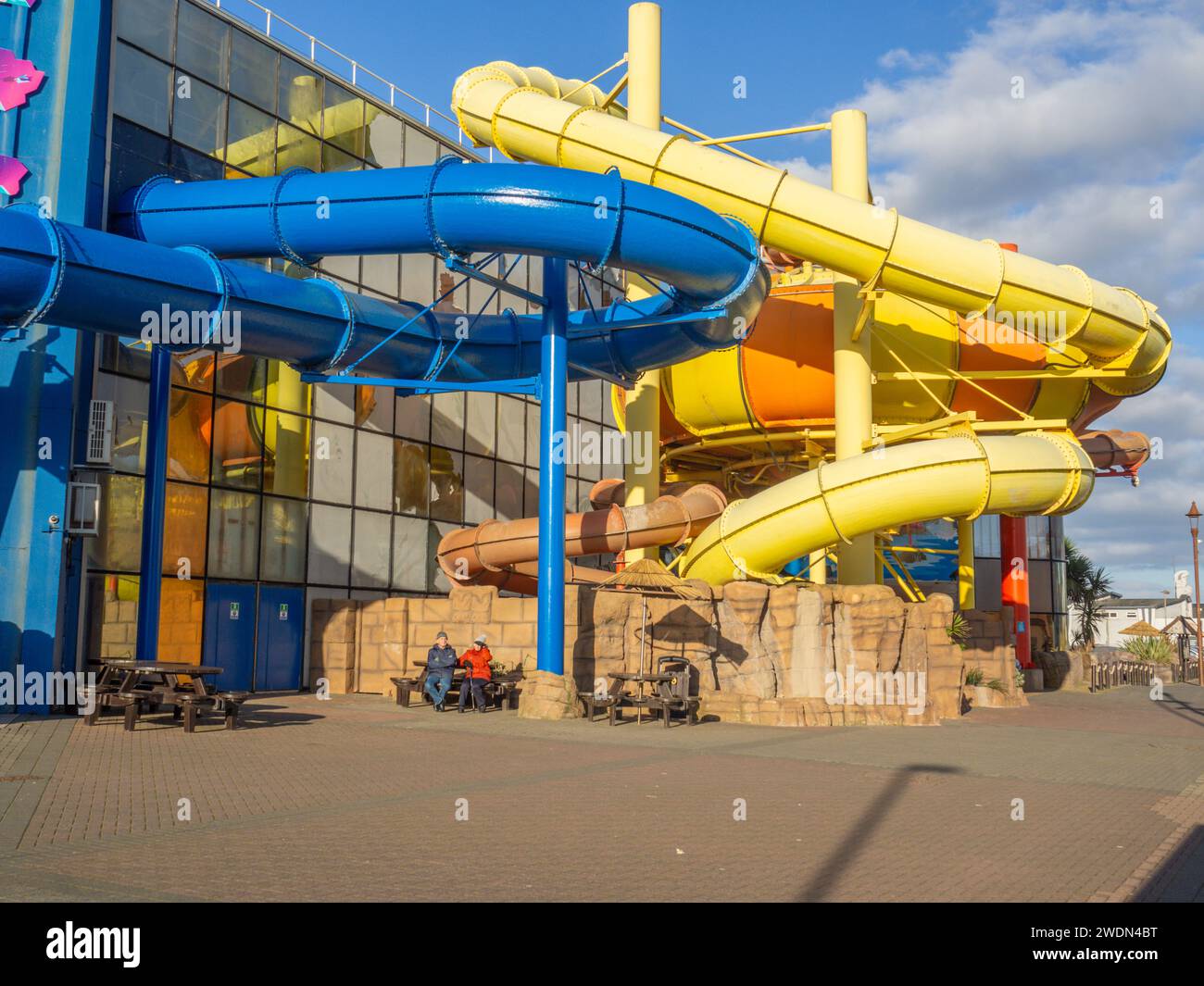 09.01.2024 Blackpool, Lancashire, UK. Sandcastle Waterpark is an indoor ...