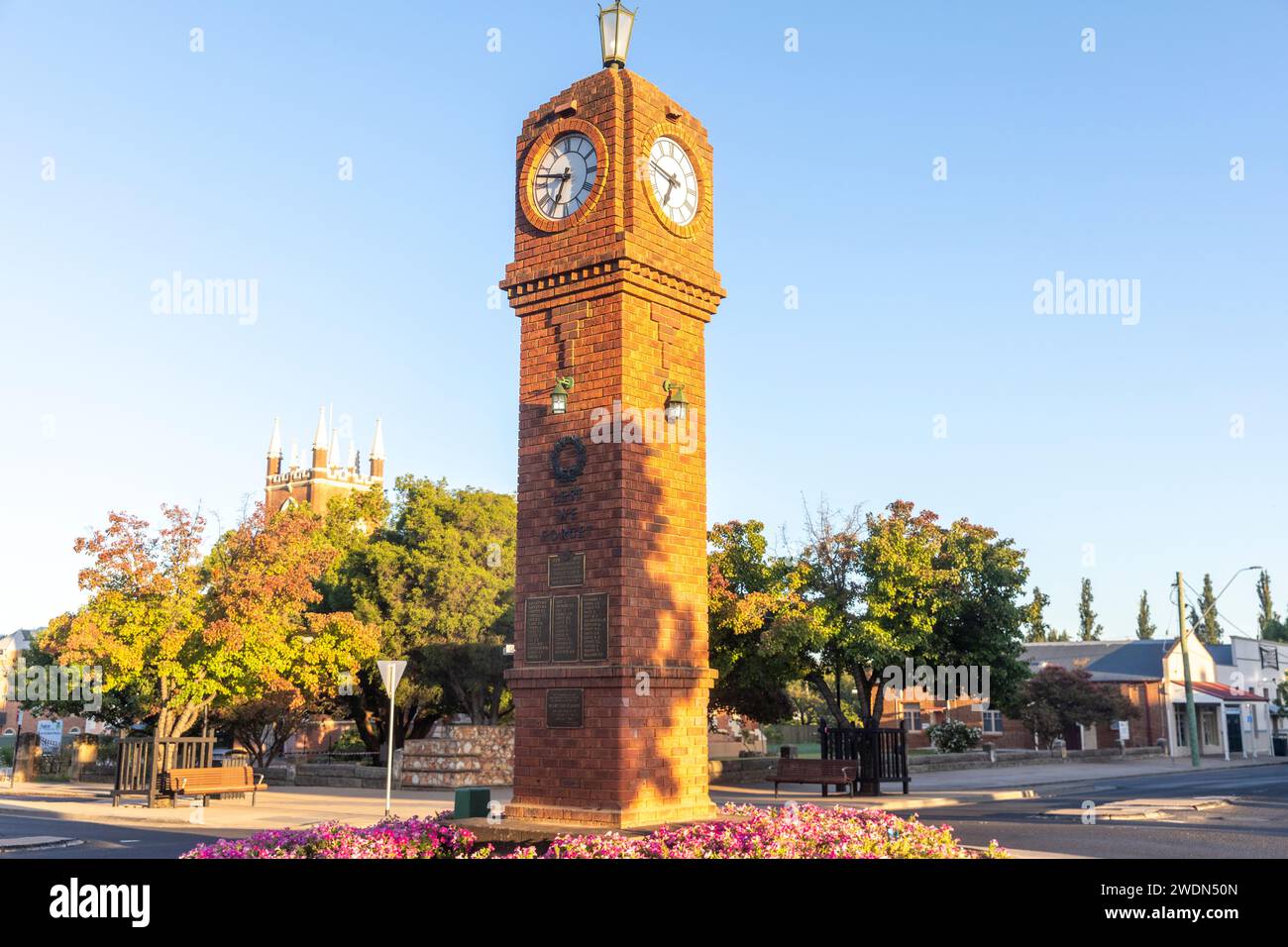 Mudgee, regional town in New South Wales, Mudgee memorial clock in the ...