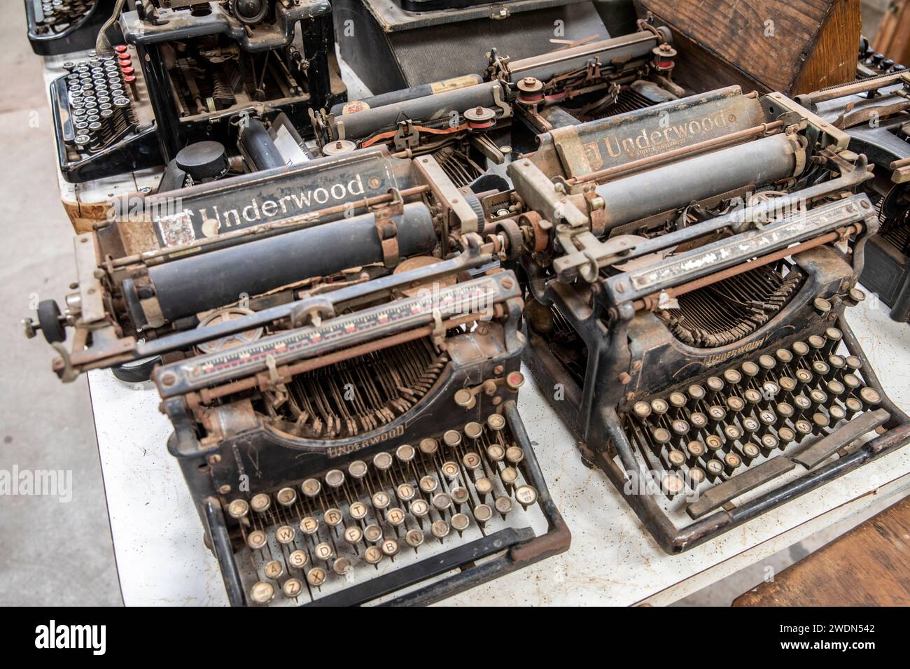 Underwood vintage typewriters on display to the public in Mudgee ...