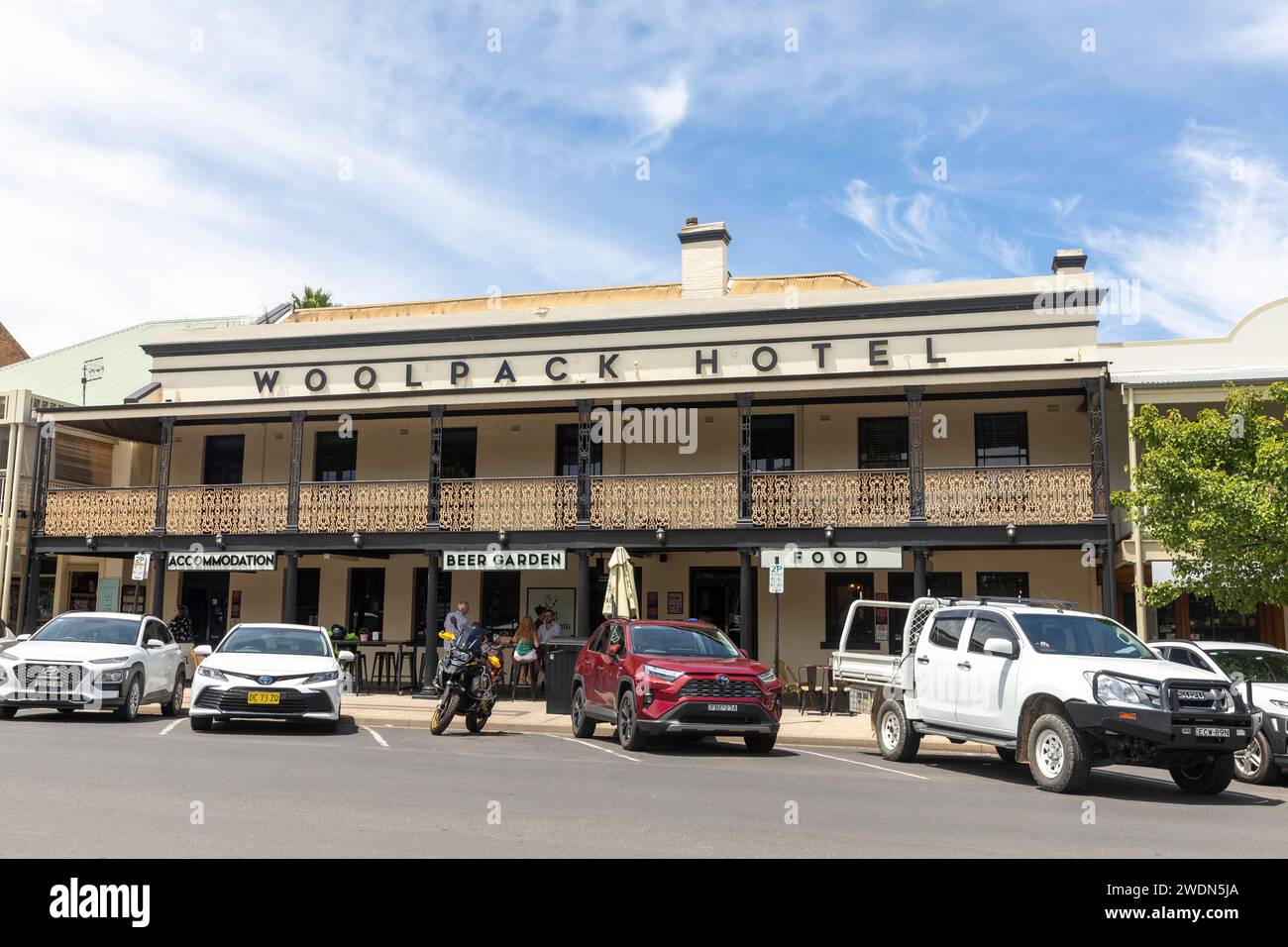 Woolpack hotel, public house and accommodation with food provided at ...