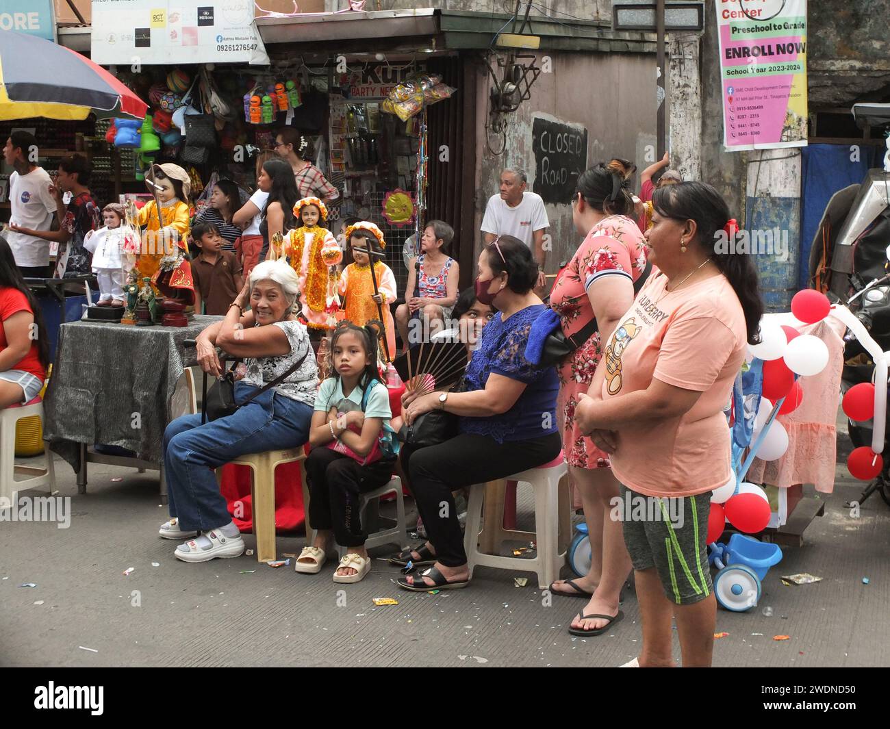 Malabon, Philippines. 21st Jan, 2024. Malabon citizens bring out their ...