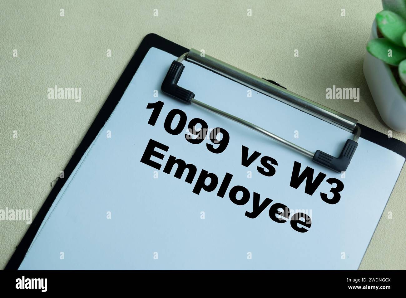 1099 form hi-res stock photography and images - Alamy