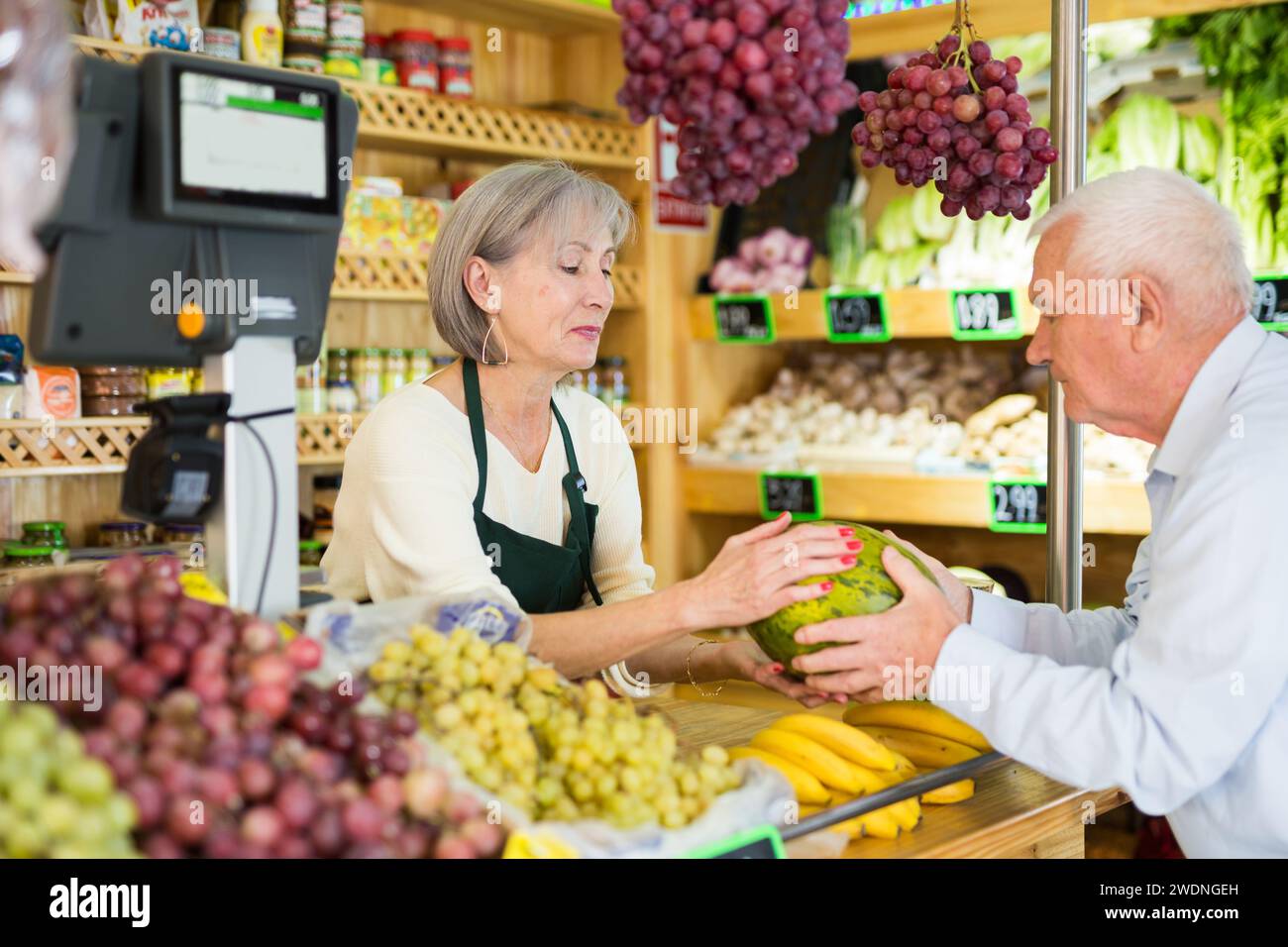 Cashier supermarket french hi-res stock photography and images - Alamy