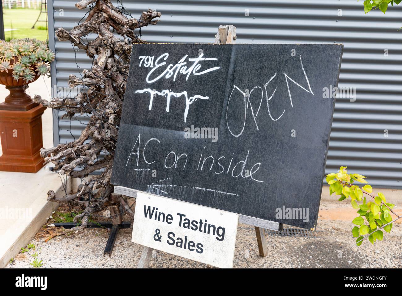 791 estate hi-res stock photography and images - Alamy