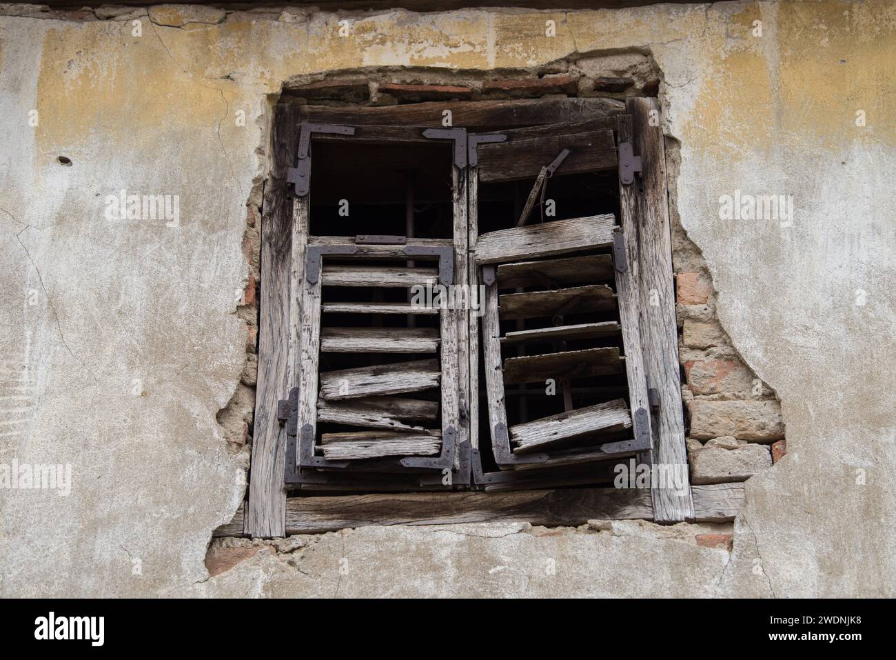Croatia, October 20,2023 : Rustic style aged window at rural home wall Stock Photo - Alamy
