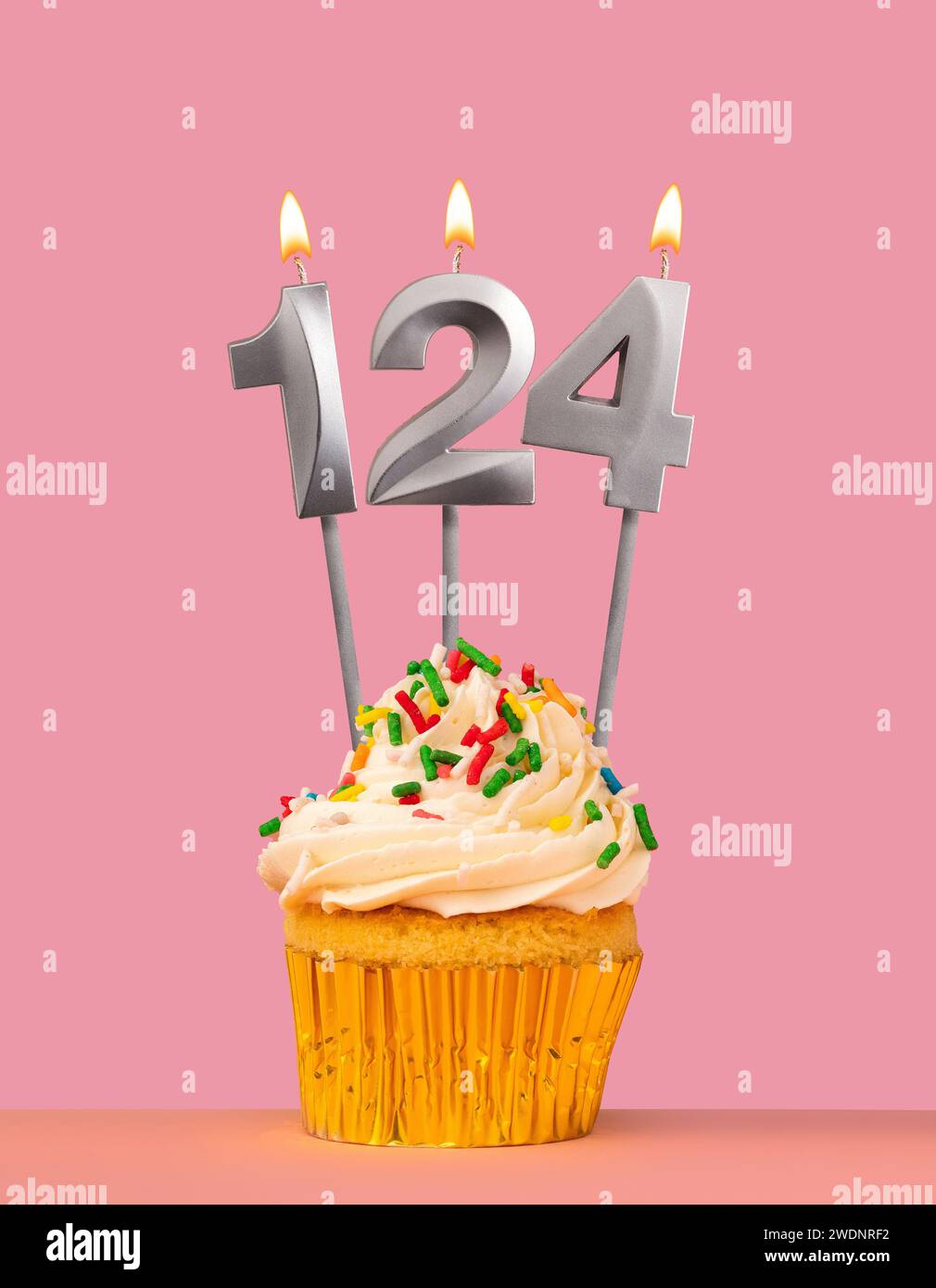 Number 124 candle with cupcake - Birthday card Stock Photo - Alamy