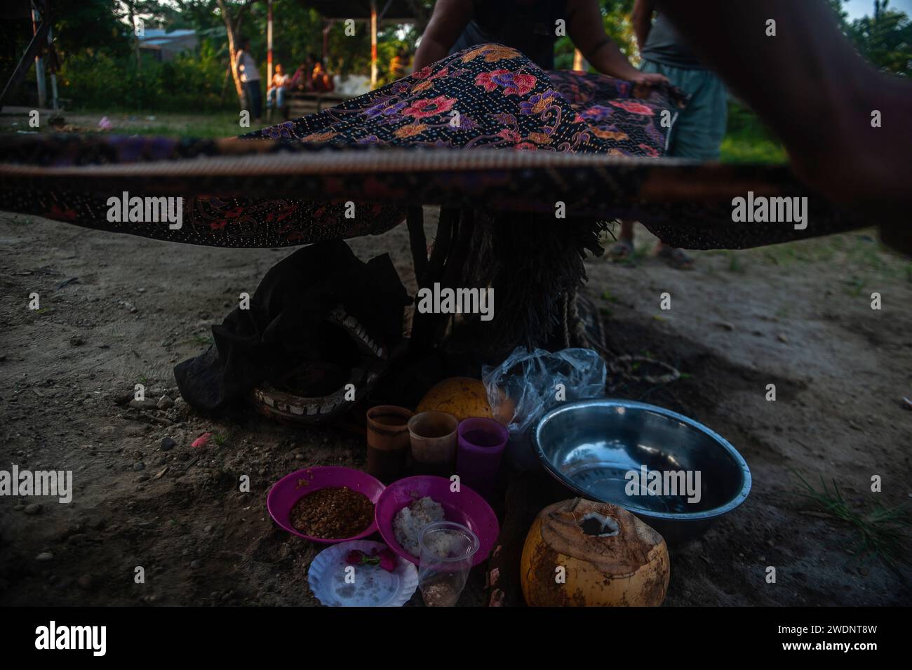 Indigenous javanese men hi-res stock photography and images - Alamy