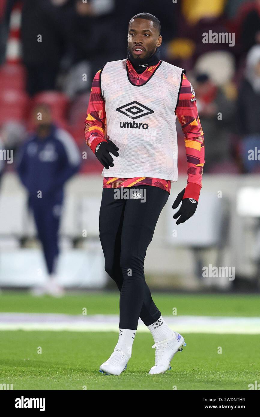 London, UK. 20th Jan, 2024. Ivan Toney of Brentford warms up before the ...