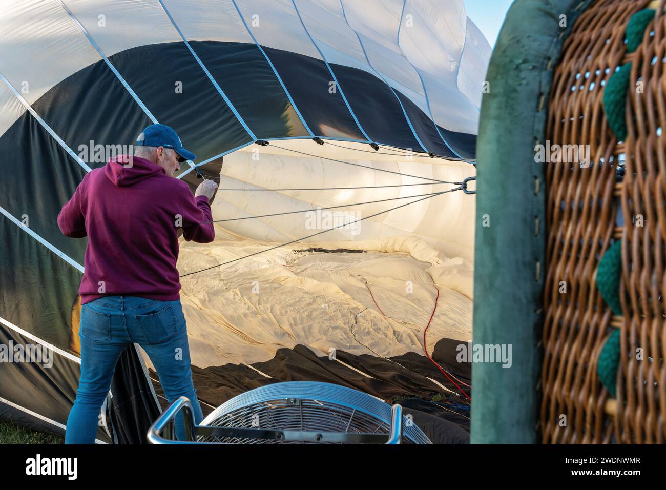 View to inside big space of white expanding hot air balloon (atmosphere ...