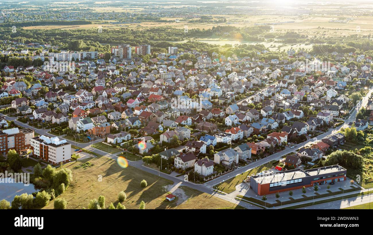 Housing residential area roofs hi-res stock photography and images - Alamy