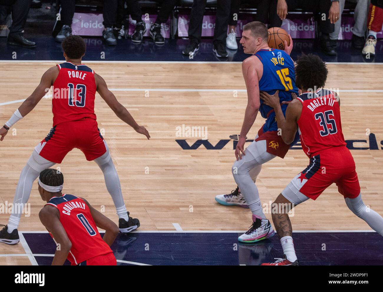Nikola jokic pass hi-res stock photography and images - Alamy
