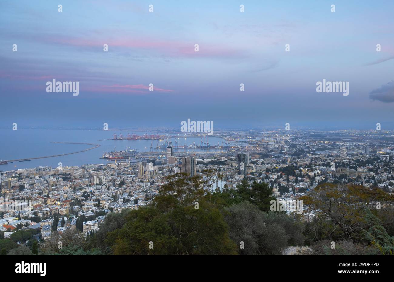 Haifa bay hi-res stock photography and images - Alamy